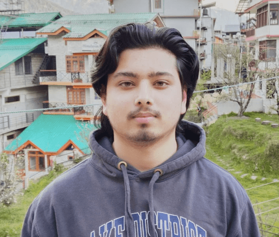 Understanding and Implementing the Custom React Hook for Network State Monitoring - GeekyAnts